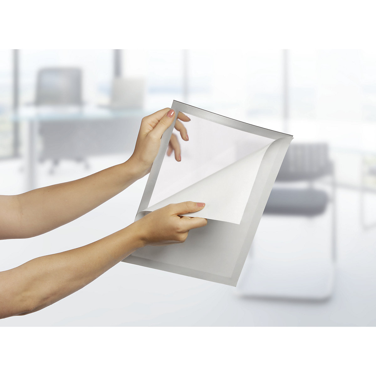 Marco informativo DURAFRAME® – DURABLE: autoadhesivo, magnético ...