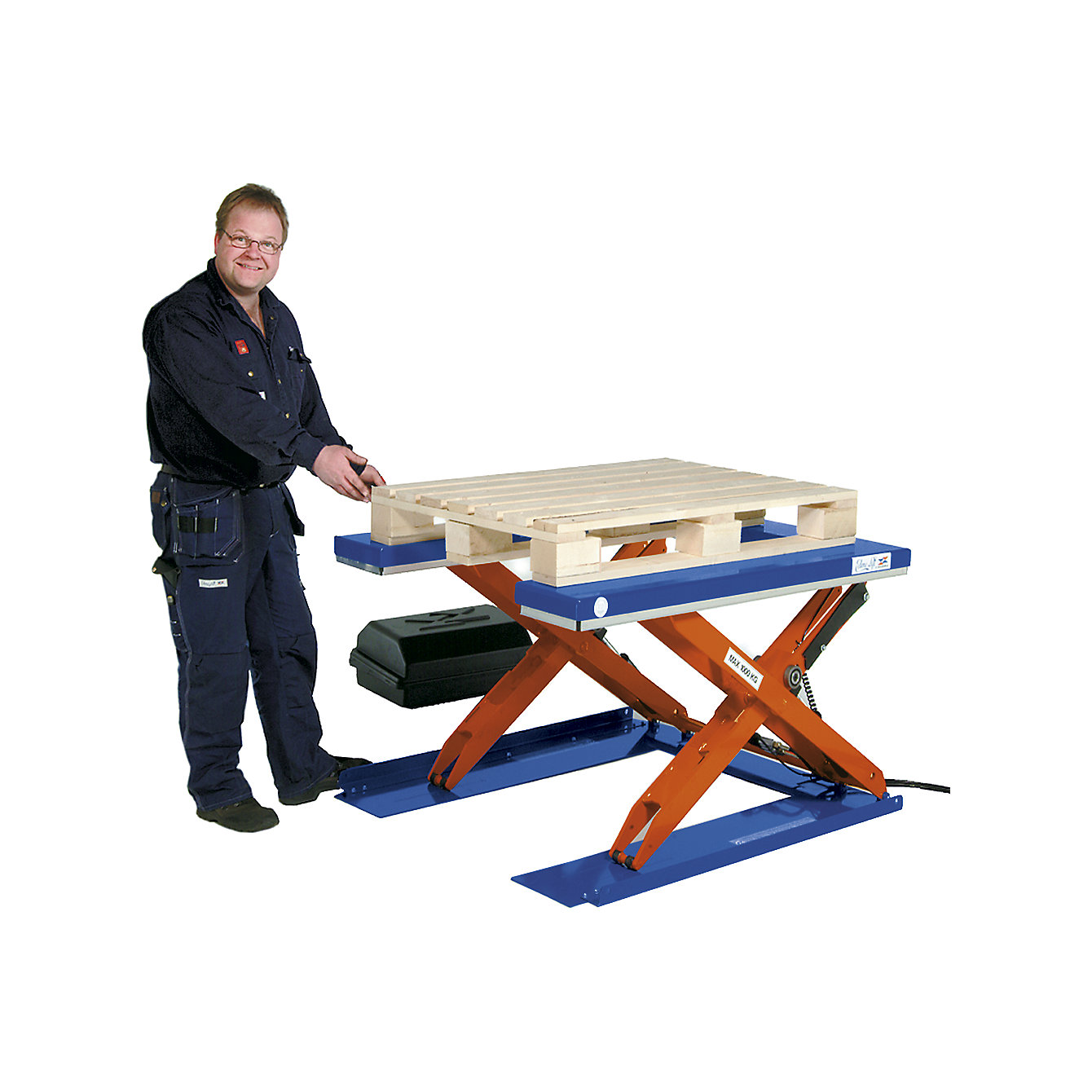 Flachform-Hubtisch Edmolift: LxB 1350 x 1080 mm, Hubbereich bis 900 mm ...