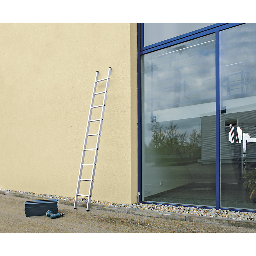 Lean to ladder with rungs – MUNK: width 350 mm, rail 58 x 25 mm ...