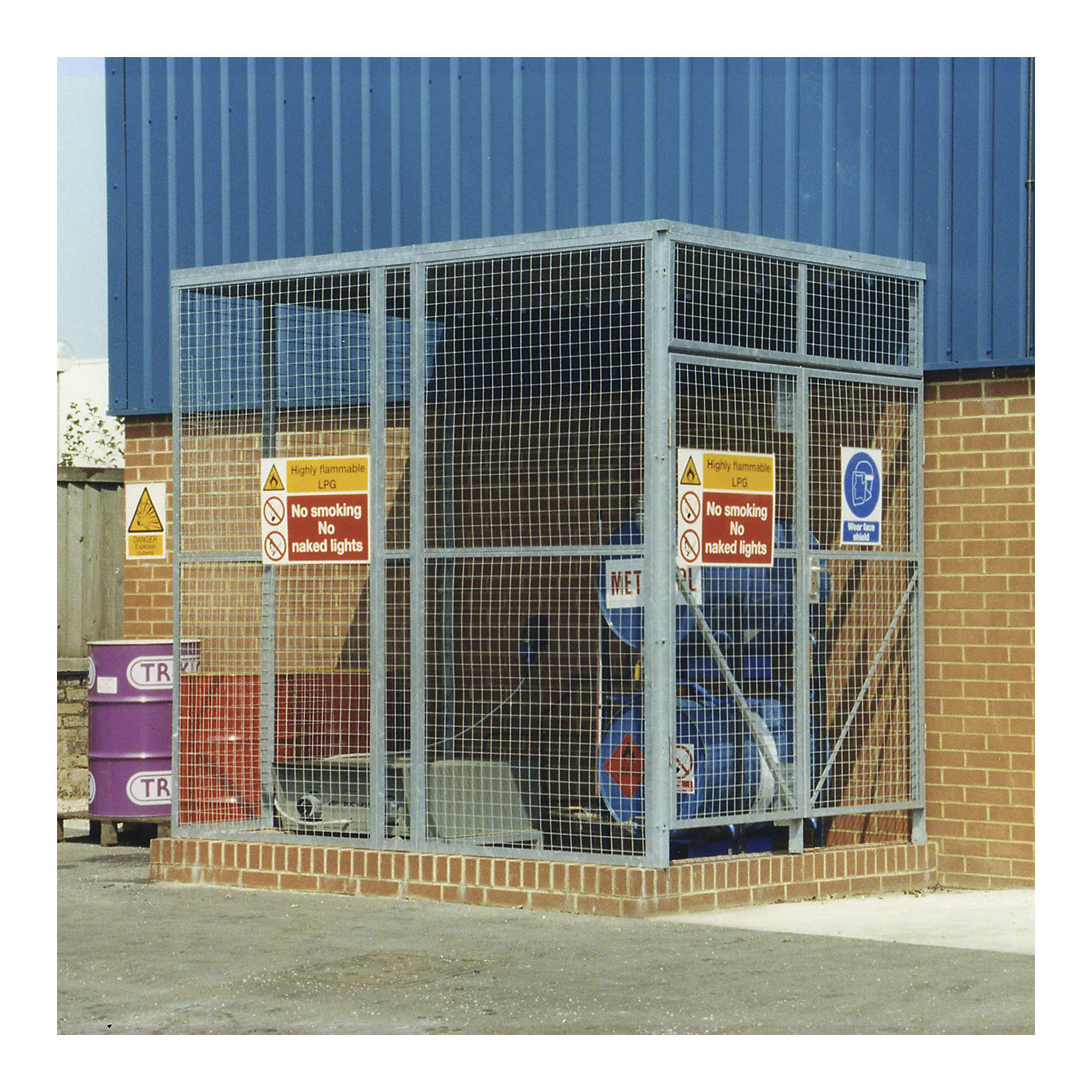 Europa Mesh Security Cages | Mesh Cages for Storage | BiGDUG
