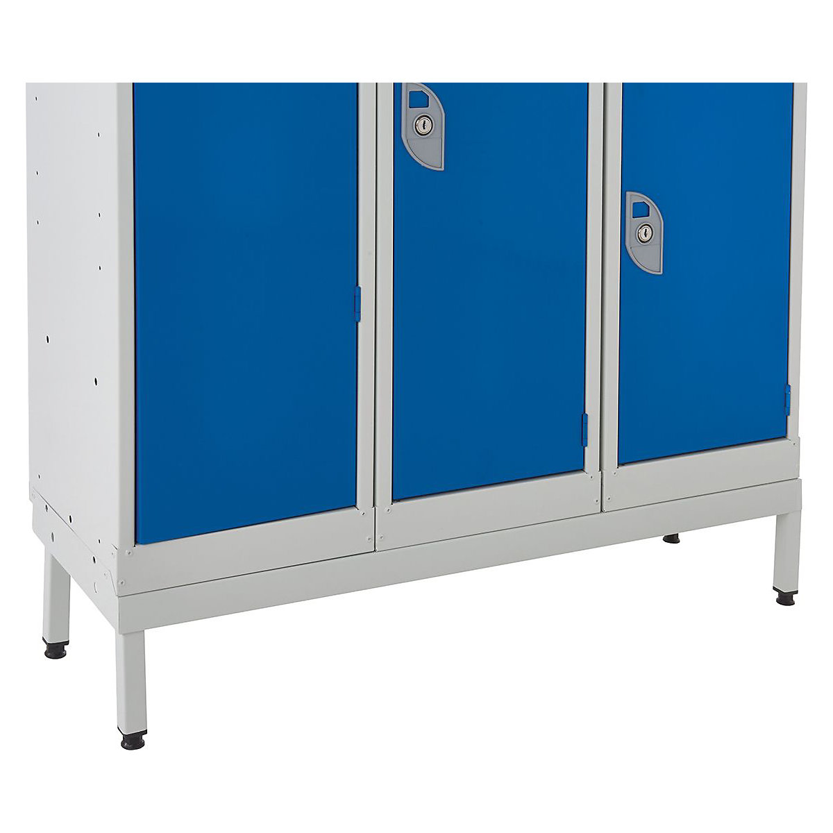 Mercian Locker Stand For 3 300w x 300d mm Lockers | BiGDUG