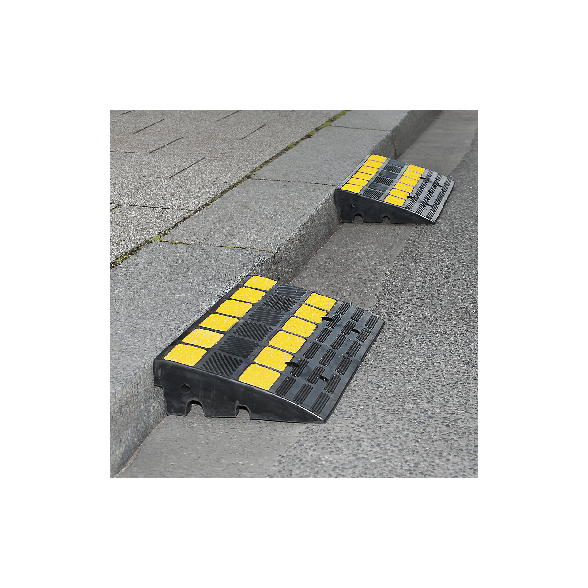 TRAFFIC-LINE Kerb Ramps | BiGDUG