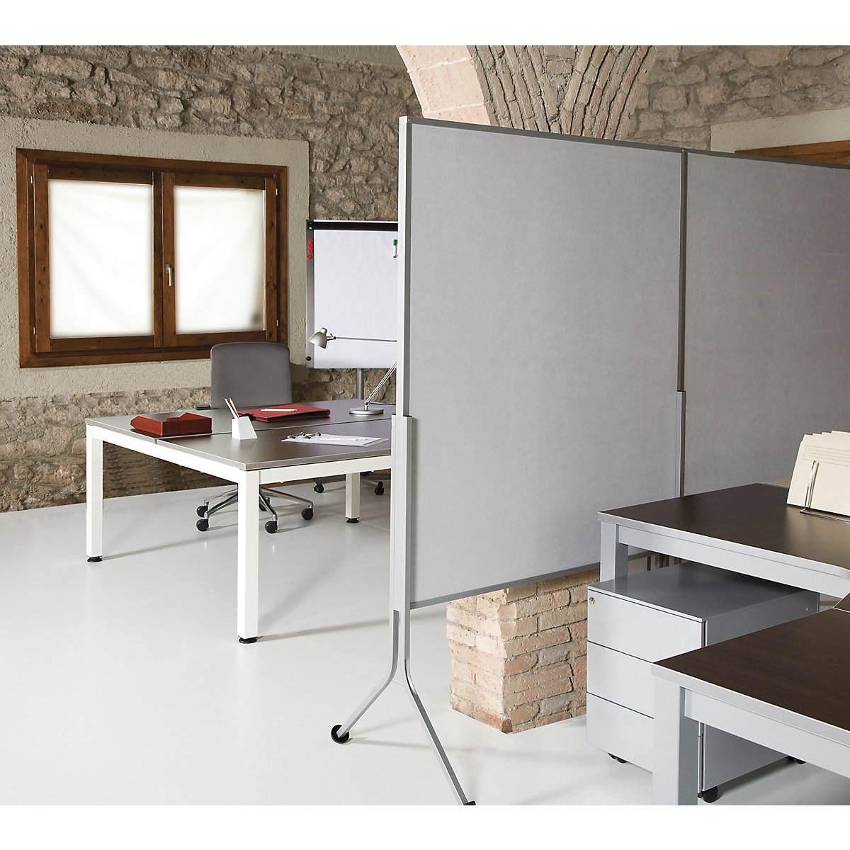 Mobile pinboard: HxWxD 1950 x 1200 x 680 mm | KAISER+KRAFT