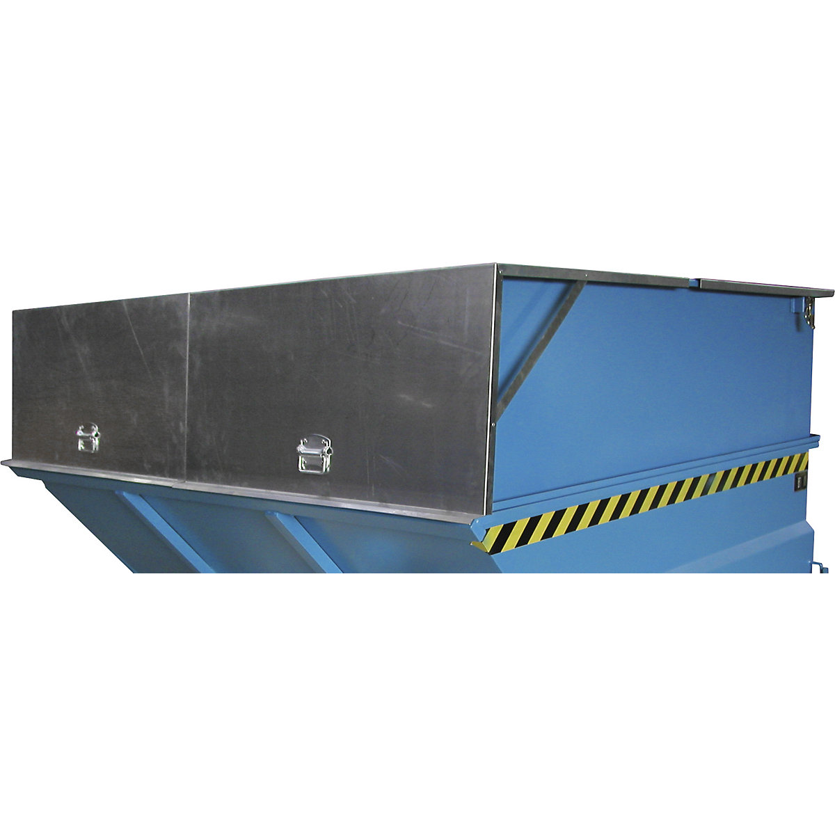 XXL tilting skip with positioning aid – eurokraft pro: capacity 5 m³ ...