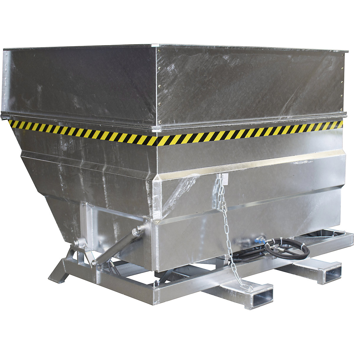 EUROKRAFTpro – XXL tilting skip with positioning aid: Volume 5 m³, with ...