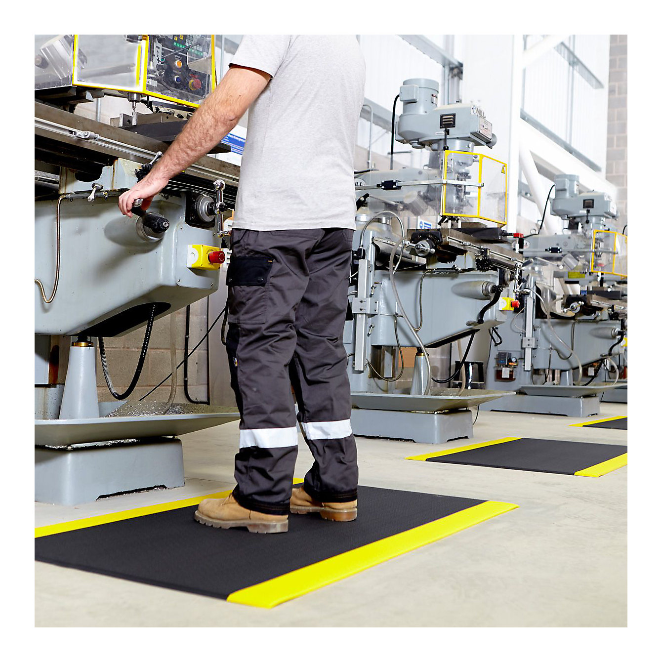 Workshop Flooring | Workshop Mats | BiGDUG | BiGDUG